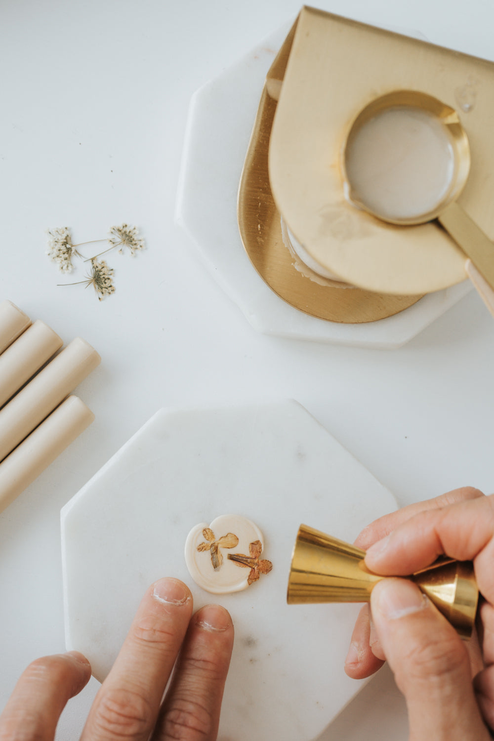 Floral Dust Set for Wax Seals – Written Word Calligraphy and Design